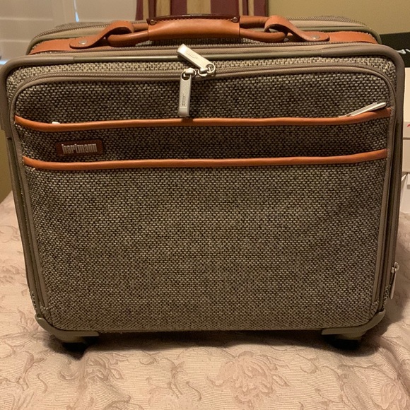 Hartmann | Bags | Hartmann Tweed Mobile Office Spinner | Poshmark